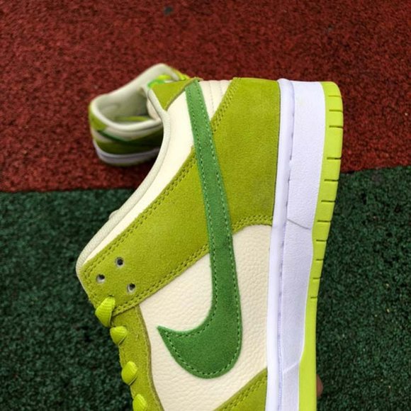 Nike | Shoes | Nike Sb Dunk Low X Green Apple Sneakers | Poshmark